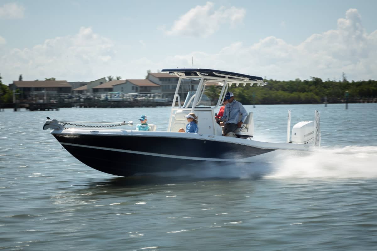 Caymas 28 HB: 2020 Boat Buyers Guide