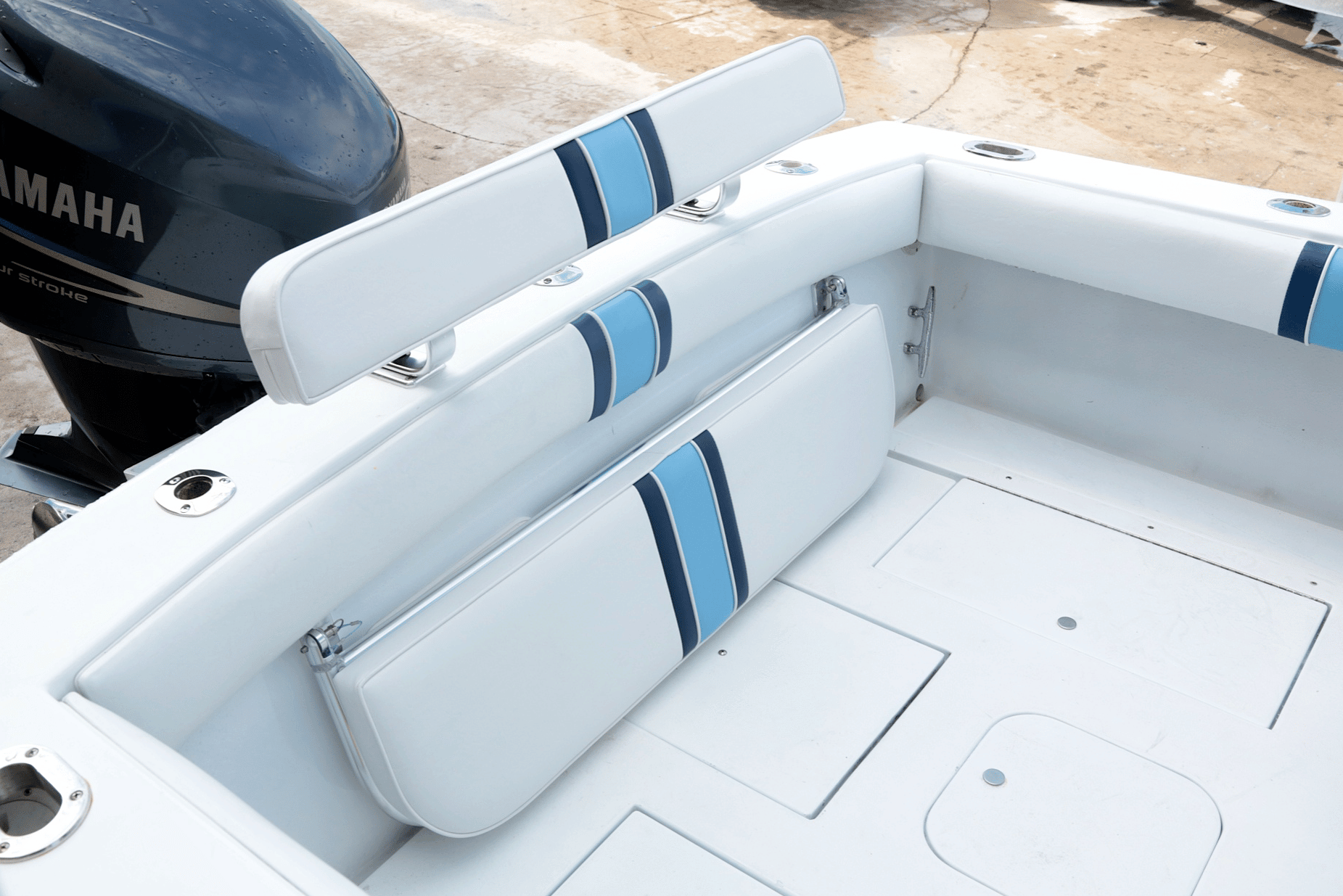 Center Console Seats, Seating Ideas for Boats | Sport Fishing Mag