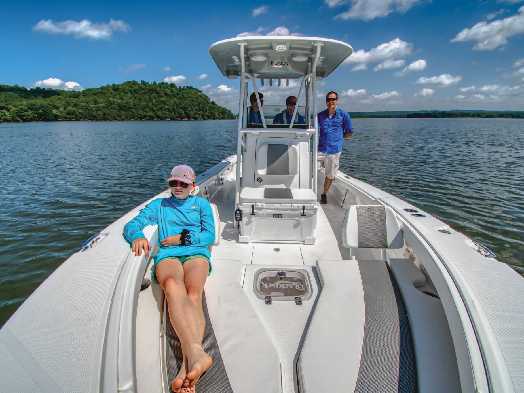 BlackJack 256 Coastal: 2025 Boat Buyers Guide