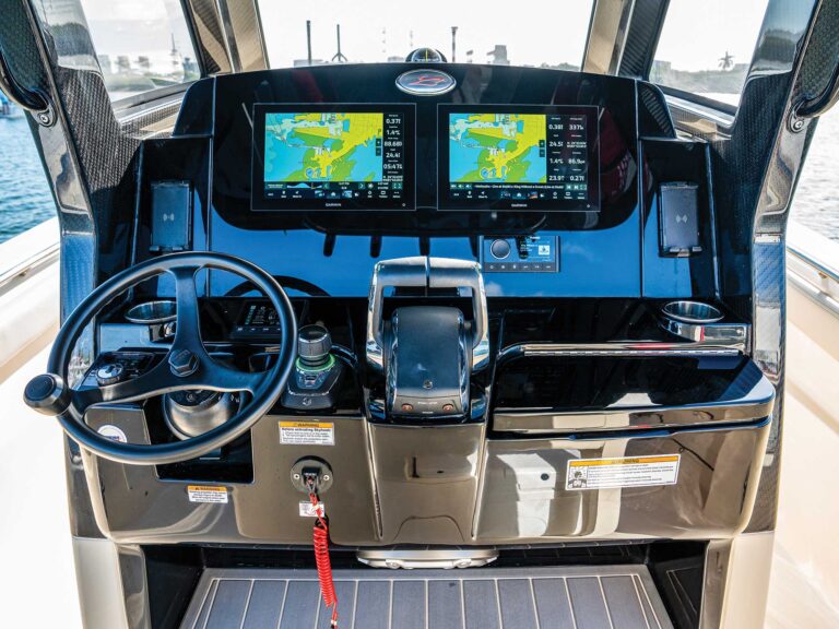 Scout 288 LXF: 2026 Boat Buyers Guide